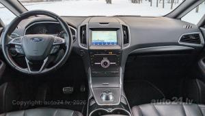 Ford S-Max 2019 in Tartu, with an engine capacity of 2.00 L and mileage of 165 thousand km for 21900 €, photo 4 on AUTOMOTO.COM.LV
