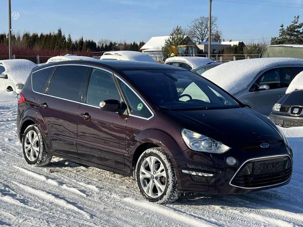 Violet Ford S-Max 2011 in Kedainiai, with an engine capacity of 2.00 L and mileage of 279 thousand km for 5650 €, photo 1 on AUTOMOTO.COM.LV