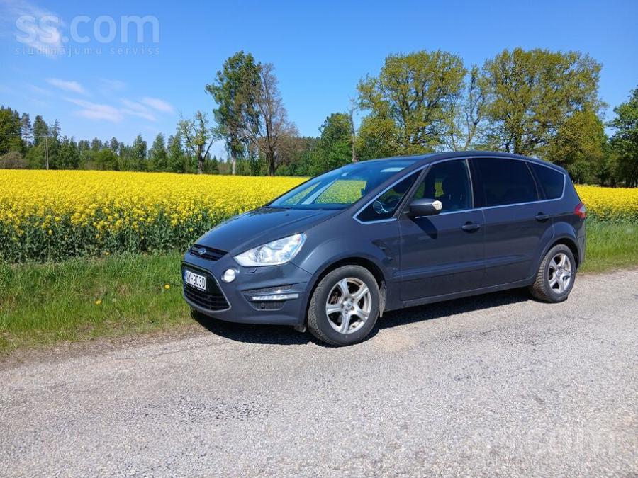 Violet Ford S-Max 2012 in Valmiera, with an engine capacity of 2.00 L and mileage of 321 thousand km for 3250 €, photo 1 on AUTOMOTO.COM.LV