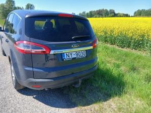 Violet Ford S-Max 2012 in Valmiera, with an engine capacity of 2.00 L and mileage of 321 thousand km for 3250 €, photo 4 on AUTOMOTO.COM.LV