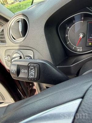 Violets Ford S-Max 2012 Tukums, ar dzinēja tilpumu 2.00 L un nobraukumu 0 tūkst. km par 7400 €, foto 30 vietnē AUTOMOTO.COM.LV