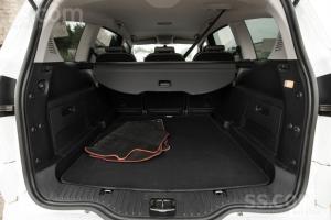 Balts Ford S-Max 2010 Tukums, ar dzinēja tilpumu 2.20 L un nobraukumu 0 tūkst. km par 4500 €, foto 15 vietnē AUTOMOTO.COM.LV