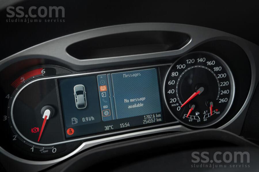 Balts Ford S-Max 2010 Tukums, ar dzinēja tilpumu 2.20 L un nobraukumu 0 tūkst. km par 4500 €, foto 21 vietnē AUTOMOTO.COM.LV