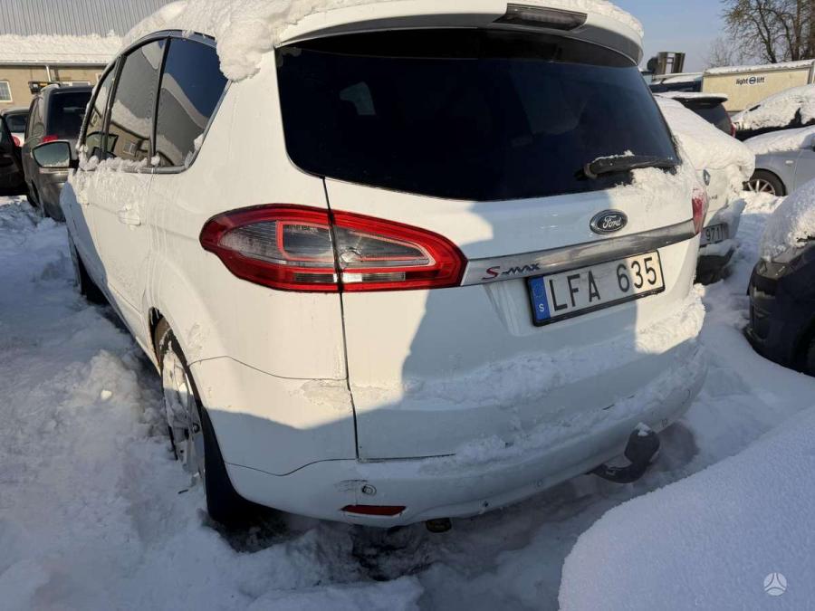 White Ford S-Max 2011 in Kaunas, with an engine capacity of 2.00 L and mileage of 291 thousand km for 1650 €, photo 4 on AUTOMOTO.COM.LV