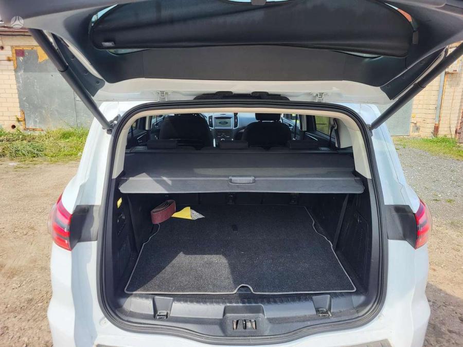Balts Ford S-Max 2016 Marijampole, ar dzinēja tilpumu 2.00 L un nobraukumu 320 tūkst. km par 7000 €, foto 8 vietnē AUTOMOTO.COM.LV