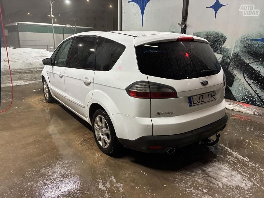 Balts Ford S-Max 2008 Viļņa, ar dzinēja tilpumu 2.20 L un nobraukumu 365 tūkst. km par 2850 €, foto 1 vietnē AUTOMOTO.COM.LV