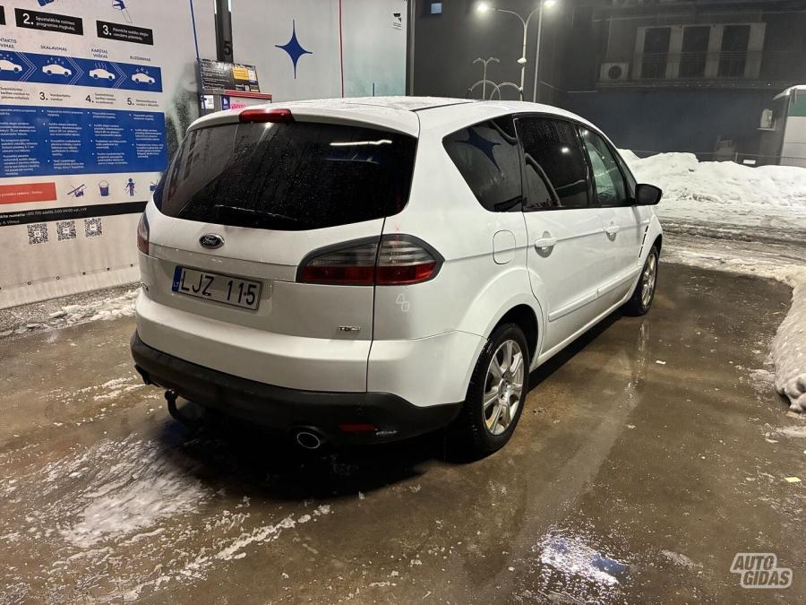 Balts Ford S-Max 2008 Viļņa, ar dzinēja tilpumu 2.20 L un nobraukumu 365 tūkst. km par 2850 €, foto 2 vietnē AUTOMOTO.COM.LV