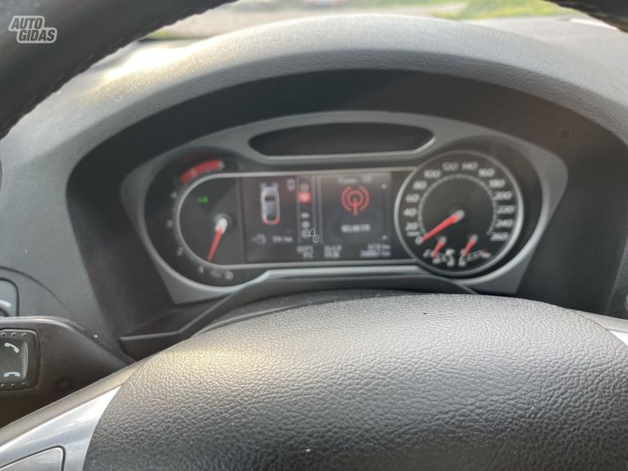 Balts Ford S-Max 2008 Šauļi, ar dzinēja tilpumu 2.20 L un nobraukumu 340 tūkst. km par 2650 €, foto 9 vietnē AUTOMOTO.COM.LV