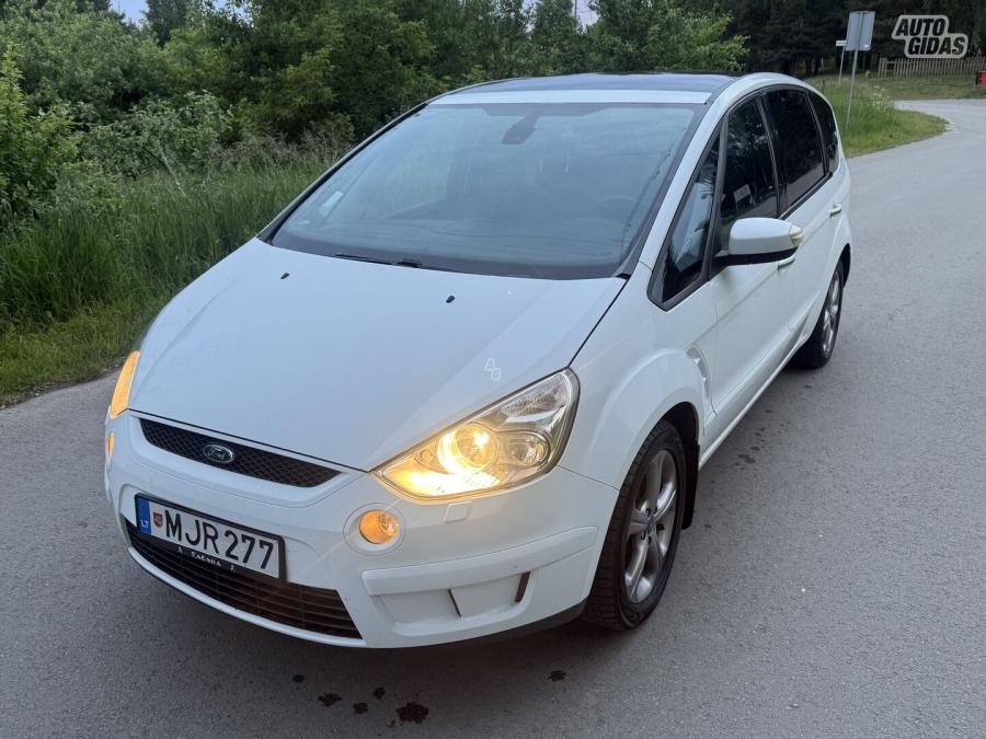 White Ford S-Max 2008 in Siauliai, with an engine capacity of 2.00 L and mileage of 305 thousand km for 2250 €, photo 1 on AUTOMOTO.COM.LV