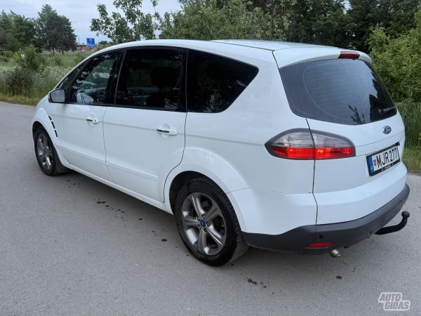 White Ford S-Max 2008 in Siauliai, with an engine capacity of 2.00 L and mileage of 305 thousand km for 2250 €, photo 3 on AUTOMOTO.COM.LV