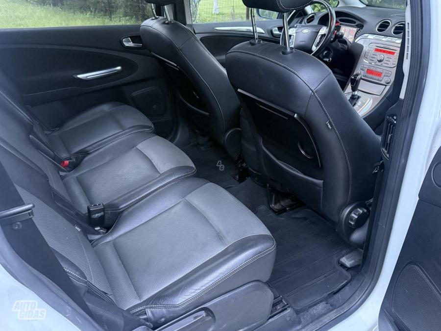 White Ford S-Max 2008 in Siauliai, with an engine capacity of 2.00 L and mileage of 305 thousand km for 2250 €, photo 10 on AUTOMOTO.COM.LV