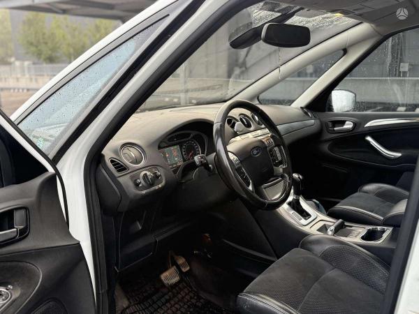 White Ford S-Max 2008 in Vilnius, with an engine capacity of 2.00 L and mileage of 330 thousand km for 2900 €, photo 8 on AUTOMOTO.COM.LV
