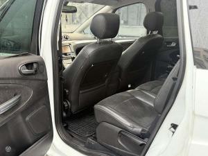 White Ford S-Max 2008 in Vilnius, with an engine capacity of 2.00 L and mileage of 330 thousand km for 2900 €, photo 9 on AUTOMOTO.COM.LV