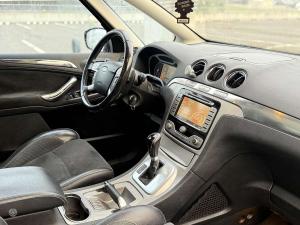 White Ford S-Max 2008 in Vilnius, with an engine capacity of 2.00 L and mileage of 330 thousand km for 2900 €, photo 13 on AUTOMOTO.COM.LV