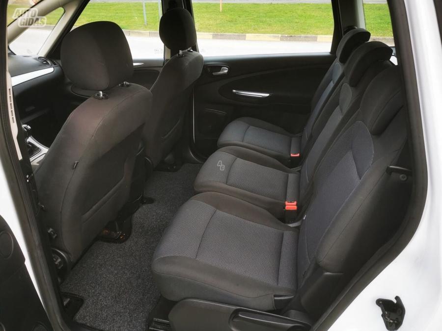Balts Ford S-Max 2009 Klaipėda, ar dzinēja tilpumu 2.20 L un nobraukumu 208 tūkst. km par 3450 €, foto 18 vietnē AUTOMOTO.COM.LV
