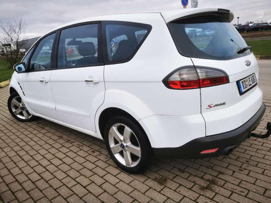 Balts Ford S-Max 2009 Klaipėda, ar dzinēja tilpumu 2.18 L un nobraukumu 208 tūkst. km par 3450 €, foto 4 vietnē AUTOMOTO.COM.LV