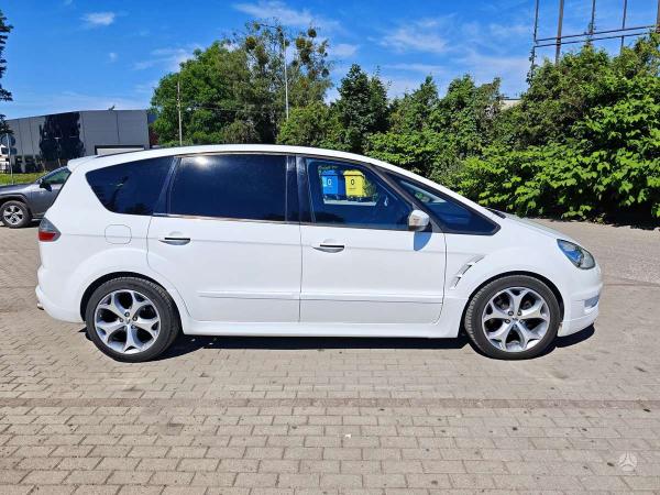 Balts Ford S-Max 2009 Kauņa, ar dzinēja tilpumu 2.18 L un nobraukumu 243 tūkst. km par 3450 €, foto 2 vietnē AUTOMOTO.COM.LV