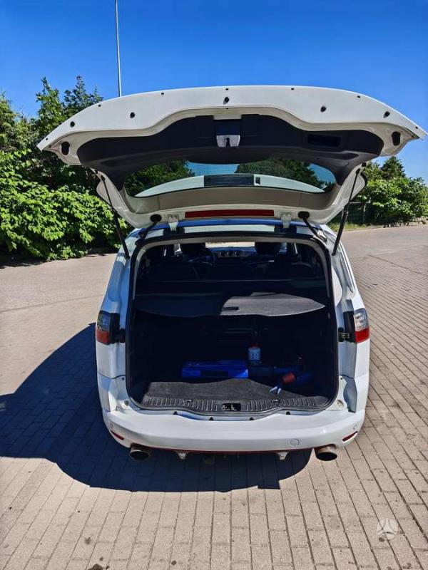 Balts Ford S-Max 2009 Kauņa, ar dzinēja tilpumu 2.18 L un nobraukumu 243 tūkst. km par 3450 €, foto 7 vietnē AUTOMOTO.COM.LV