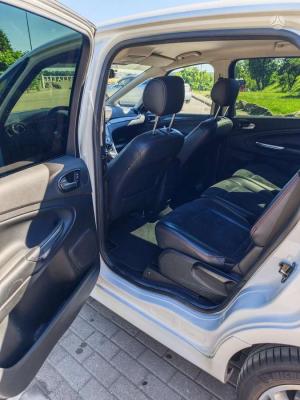 Balts Ford S-Max 2009 Kauņa, ar dzinēja tilpumu 2.18 L un nobraukumu 243 tūkst. km par 3450 €, foto 11 vietnē AUTOMOTO.COM.LV