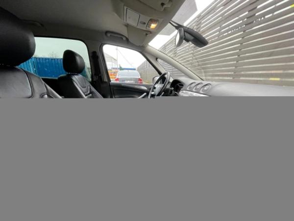 Balts Ford S-Max 2009 Rīga, ar dzinēja tilpumu 2.20 L un nobraukumu 0 tūkst. km par 4800 €, foto 8 vietnē AUTOMOTO.COM.LV