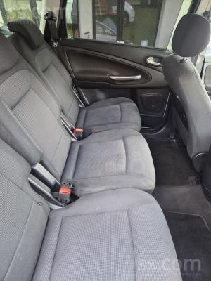 Balts Ford S-Max 2009 Tukums, ar dzinēja tilpumu 2.00 L un nobraukumu 291 tūkst. km par 3300 €, foto 4 vietnē AUTOMOTO.COM.LV