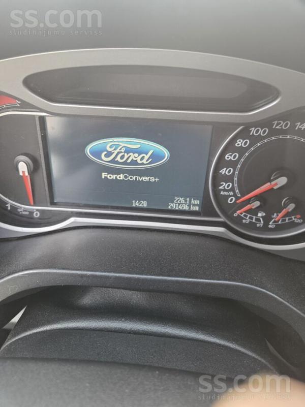 White Ford S-Max 2009 in Tukums, with an engine capacity of 2.00 L and mileage of 291 thousand km for 3300 €, photo 4 on AUTOMOTO.COM.LV