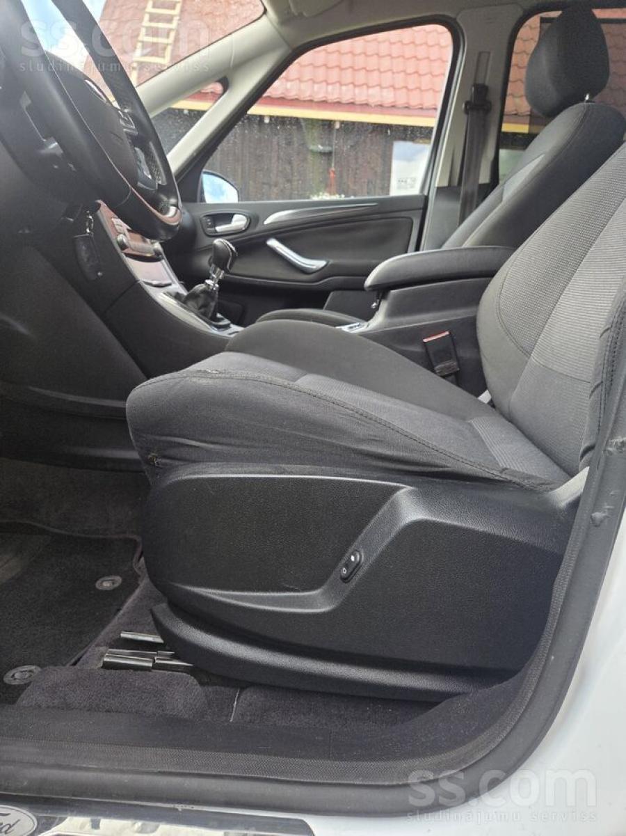 Balts Ford S-Max 2009 Tukums, ar dzinēja tilpumu 2.00 L un nobraukumu 291 tūkst. km par 3300 €, foto 7 vietnē AUTOMOTO.COM.LV