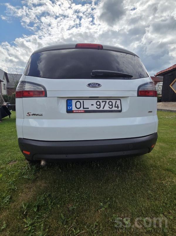 White Ford S-Max 2009 in Tukums, with an engine capacity of 2.00 L and mileage of 291 thousand km for 3300 €, photo 7 on AUTOMOTO.COM.LV