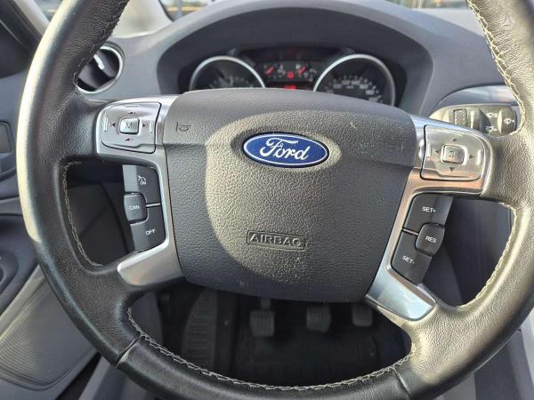 Balts Ford S-Max 2009 Kauņa, ar dzinēja tilpumu 1.75 L un nobraukumu 377 tūkst. km par 2650 €, foto 9 vietnē AUTOMOTO.COM.LV