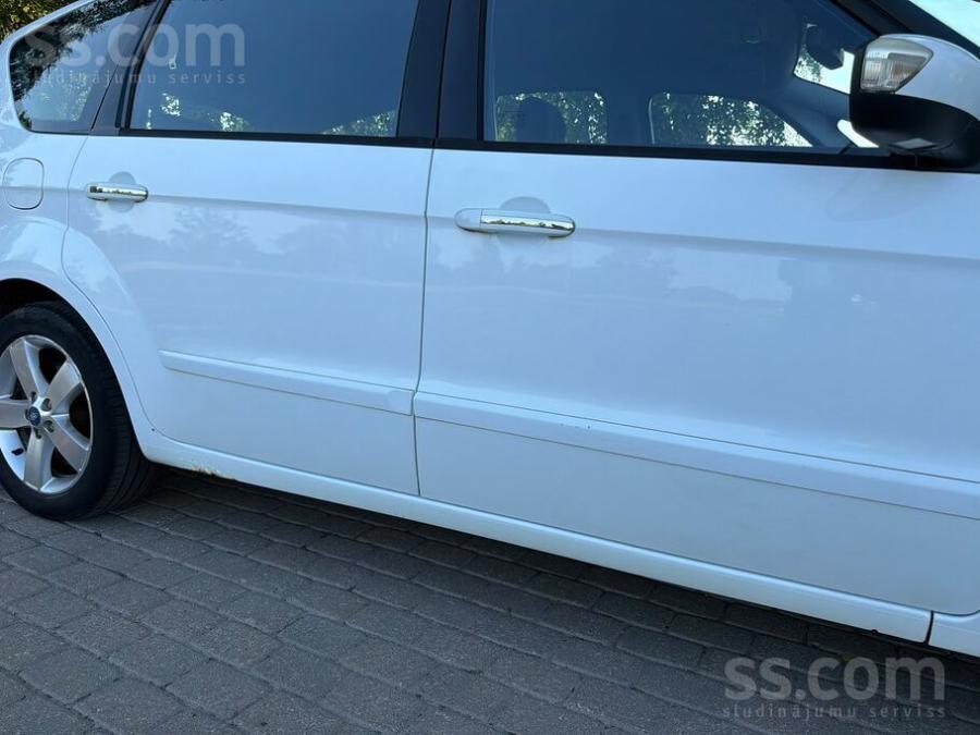 White Ford S-Max 2009 in Gulbene, with an engine capacity of 2.00 L and mileage of 345 thousand km for 2900 €, photo 4 on AUTOMOTO.COM.LV
