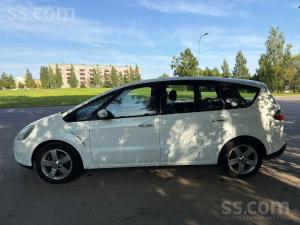 White Ford S-Max 2009 in Gulbene, with an engine capacity of 2.00 L and mileage of 345 thousand km for 2900 €, photo 5 on AUTOMOTO.COM.LV