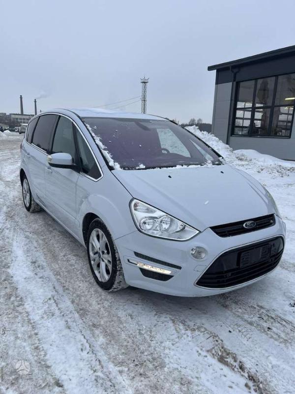 Balts Ford S-Max 2010 Panevēža, ar dzinēja tilpumu 2.00 L un nobraukumu 239 tūkst. km par 3900 €, foto 1 vietnē AUTOMOTO.COM.LV