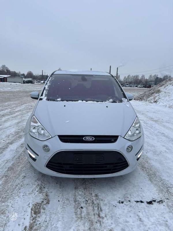 Balts Ford S-Max 2010 Panevēža, ar dzinēja tilpumu 2.00 L un nobraukumu 239 tūkst. km par 3900 €, foto 2 vietnē AUTOMOTO.COM.LV