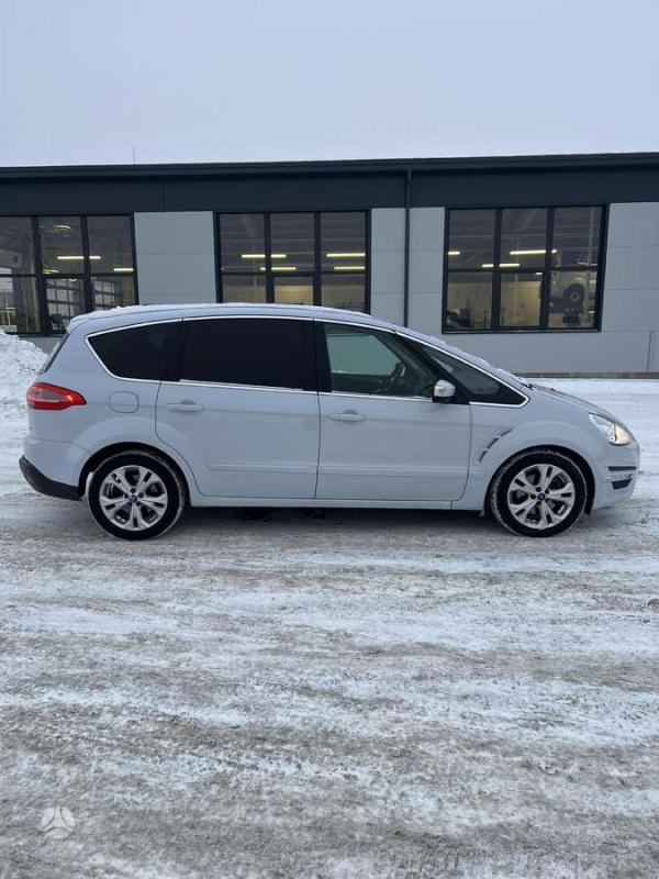 Balts Ford S-Max 2010 Panevēža, ar dzinēja tilpumu 2.00 L un nobraukumu 239 tūkst. km par 3900 €, foto 8 vietnē AUTOMOTO.COM.LV