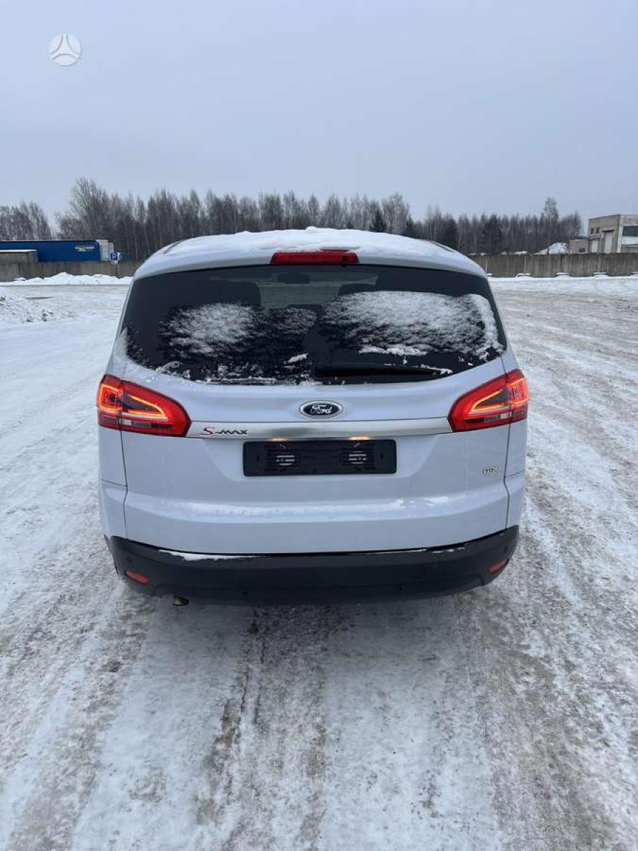 Balts Ford S-Max 2010 Panevēža, ar dzinēja tilpumu 2.00 L un nobraukumu 239 tūkst. km par 3900 €, foto 9 vietnē AUTOMOTO.COM.LV