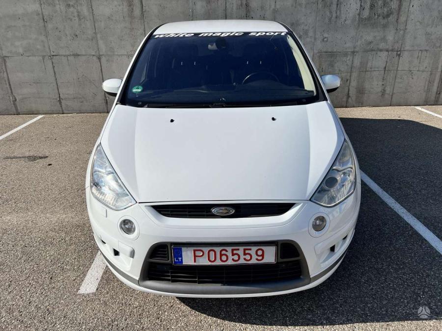 White Ford S-Max 2010 in Vilnius, with an engine capacity of 2.18 L and mileage of 216 thousand km for 4999 €, photo 5 on AUTOMOTO.COM.LV