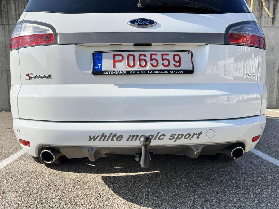 White Ford S-Max 2010 in Vilnius, with an engine capacity of 2.18 L and mileage of 216 thousand km for 4999 €, photo 12 on AUTOMOTO.COM.LV