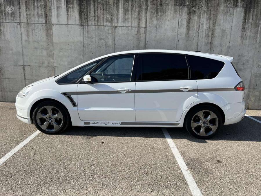 White Ford S-Max 2010 in Vilnius, with an engine capacity of 2.18 L and mileage of 216 thousand km for 4999 €, photo 13 on AUTOMOTO.COM.LV