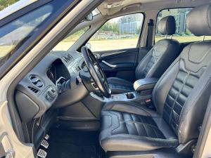 White Ford S-Max 2010 in Vilnius, with an engine capacity of 2.18 L and mileage of 216 thousand km for 4999 €, photo 17 on AUTOMOTO.COM.LV