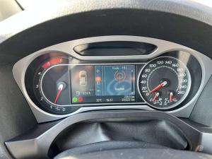White Ford S-Max 2010 in Vilnius, with an engine capacity of 2.18 L and mileage of 216 thousand km for 4999 €, photo 38 on AUTOMOTO.COM.LV