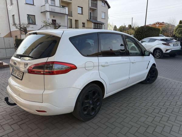 Balts Ford S-Max 2010 Kauņa, ar dzinēja tilpumu 2.00 L un nobraukumu 320 tūkst. km par 3200 €, foto 7 vietnē AUTOMOTO.COM.LV