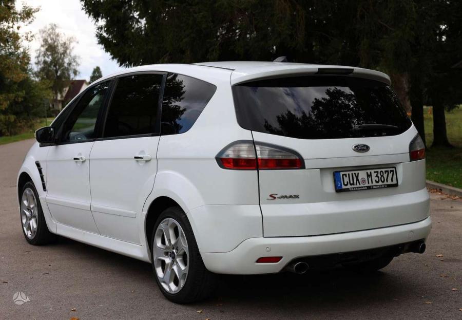 White Ford S-Max 2010 in Raseiniai, with an engine capacity of 2.18 L and mileage of 280 thousand km for 3850 €, photo 5 on AUTOMOTO.COM.LV