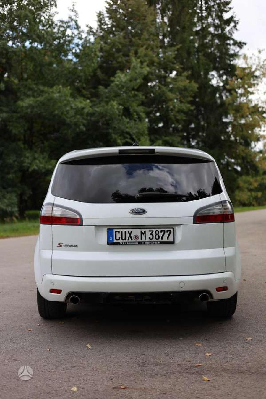 White Ford S-Max 2010 in Raseiniai, with an engine capacity of 2.18 L and mileage of 280 thousand km for 3850 €, photo 6 on AUTOMOTO.COM.LV