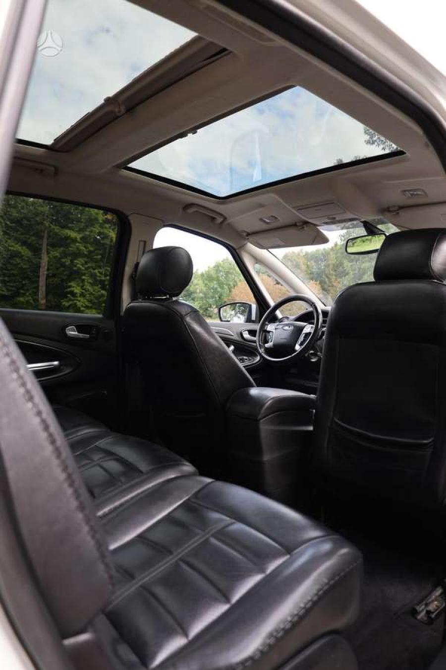 White Ford S-Max 2010 in Raseiniai, with an engine capacity of 2.18 L and mileage of 280 thousand km for 3850 €, photo 10 on AUTOMOTO.COM.LV