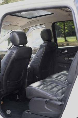 White Ford S-Max 2010 in Raseiniai, with an engine capacity of 2.18 L and mileage of 280 thousand km for 3850 €, photo 19 on AUTOMOTO.COM.LV