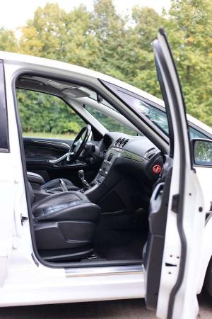 White Ford S-Max 2010 in Raseiniai, with an engine capacity of 2.18 L and mileage of 280 thousand km for 3850 €, photo 22 on AUTOMOTO.COM.LV
