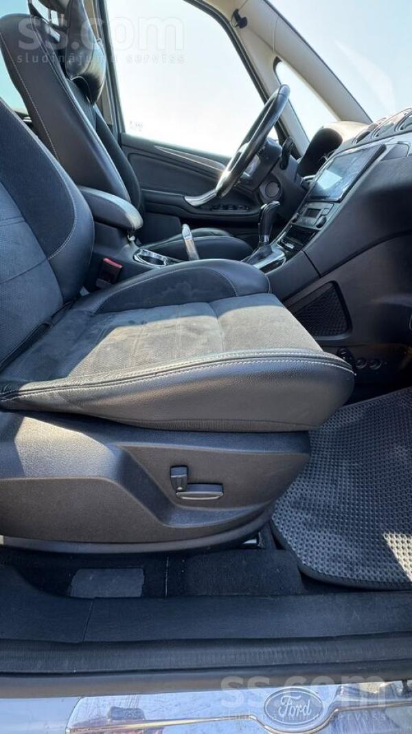 Balts Ford S-Max 2010 Liepāja, ar dzinēja tilpumu 2.00 L un nobraukumu 243 tūkst. km par 3000 €, foto 6 vietnē AUTOMOTO.COM.LV
