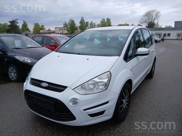 White Ford S-Max 2011 in Riga, with an engine capacity of 2.00 L and mileage of 277 thousand km for 4800 €, photo 3 on AUTOMOTO.COM.LV
