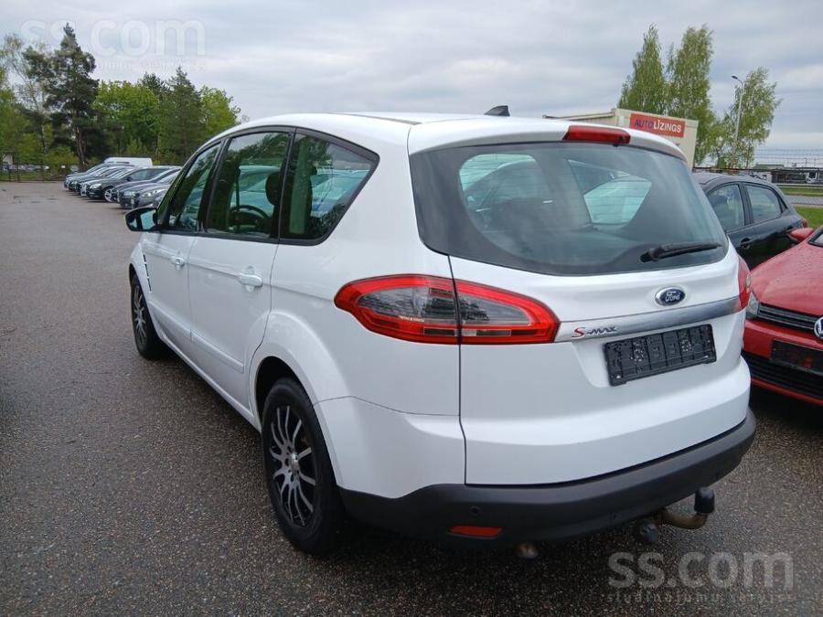 White Ford S-Max 2011 in Riga, with an engine capacity of 2.00 L and mileage of 277 thousand km for 4800 €, photo 5 on AUTOMOTO.COM.LV