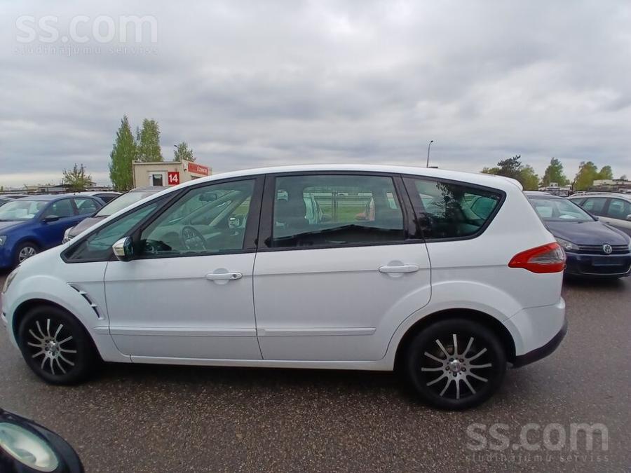 White Ford S-Max 2011 in Riga, with an engine capacity of 2.00 L and mileage of 277 thousand km for 4800 €, photo 11 on AUTOMOTO.COM.LV